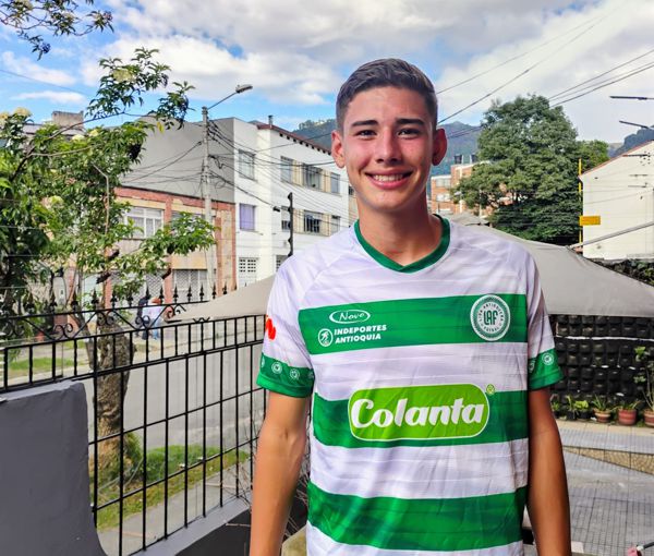 SIMÓN ALEJANDRO ROJAS CAPITÁN DE LA SELECCIÓN ANTIOQUIA SUB-15, CAMPEÓN ...