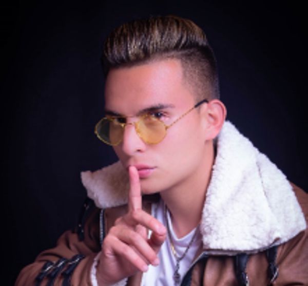 CAMILO OVALLE LA NUEVA GENERACIÓN DE LA MÚSICA POPULAR | DXT CAPITAL